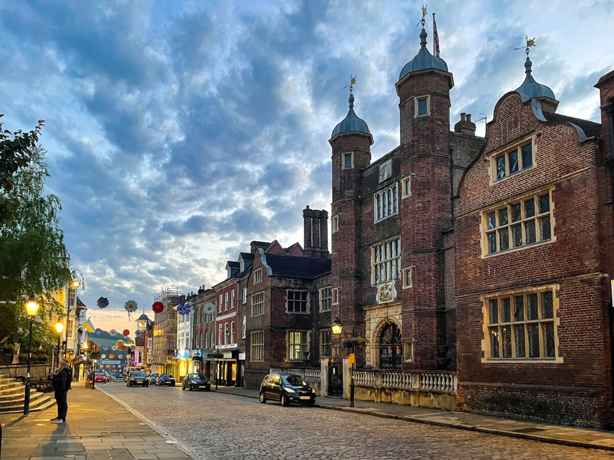 Contact Us | Guildford Walks by Guildford Town Guides