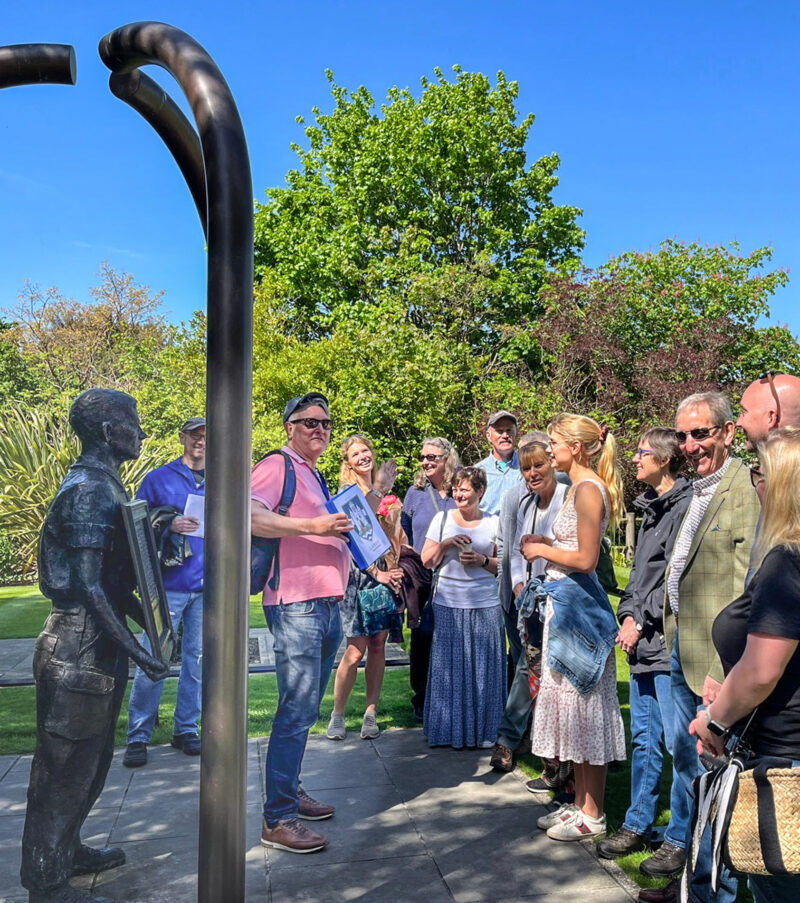 Guildford Walks by Guildford Town Guides